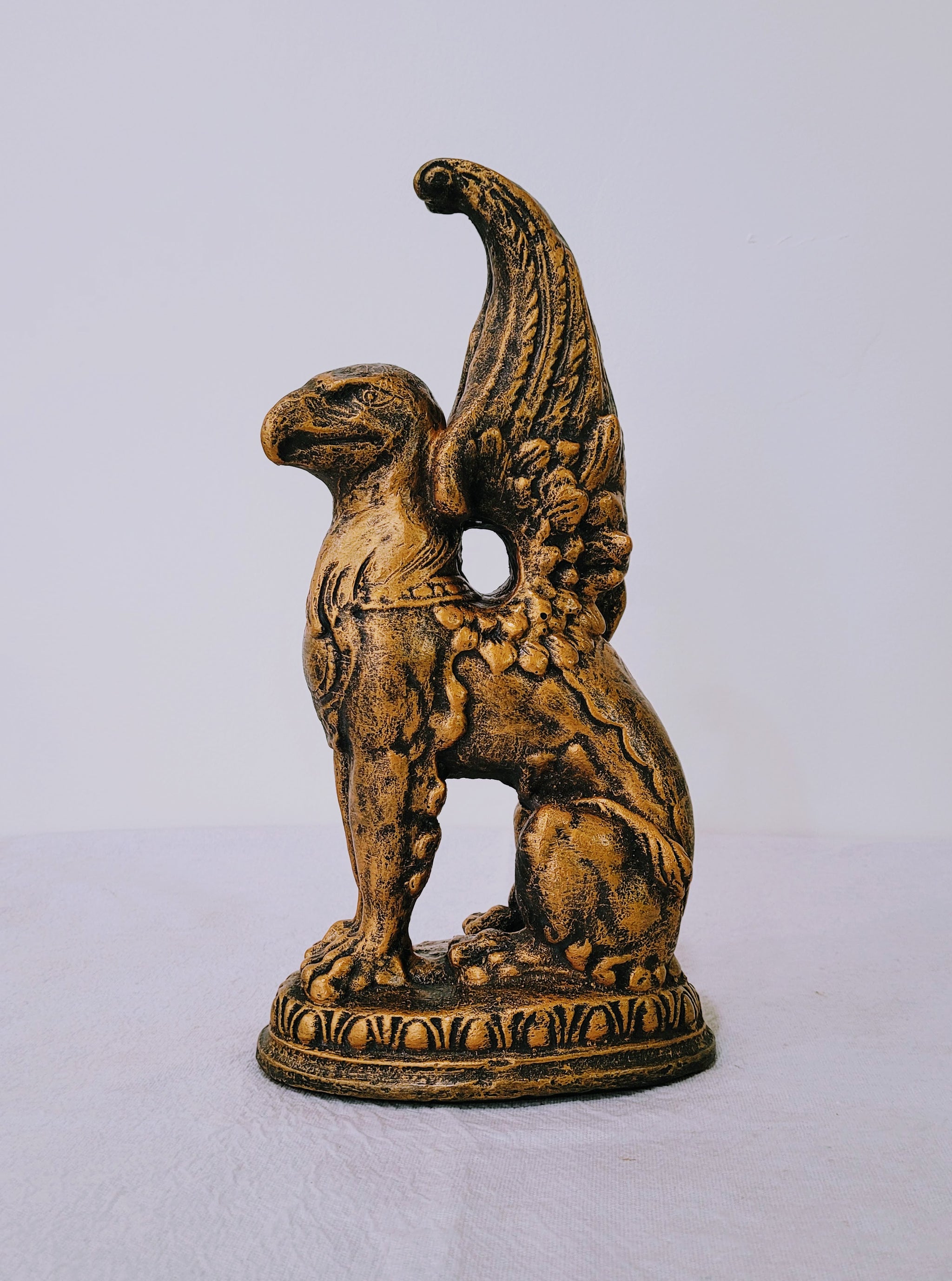 Egyptian Royal Griffin Reproduction Mythical 15011 – Art of History ...