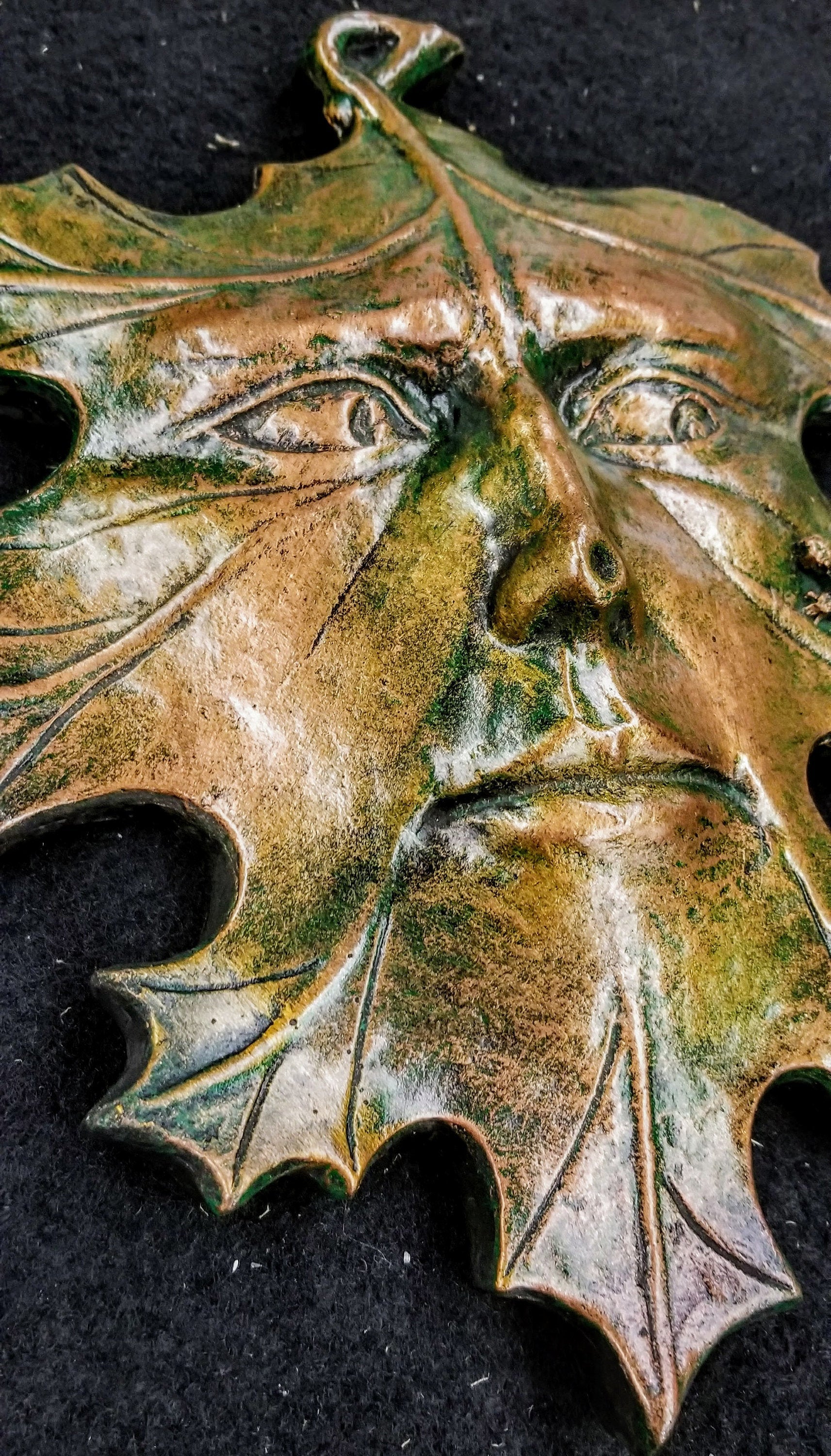 Green Man Leaf Face with Lizard Mythical Wall Plaque Home Garden Decor ...